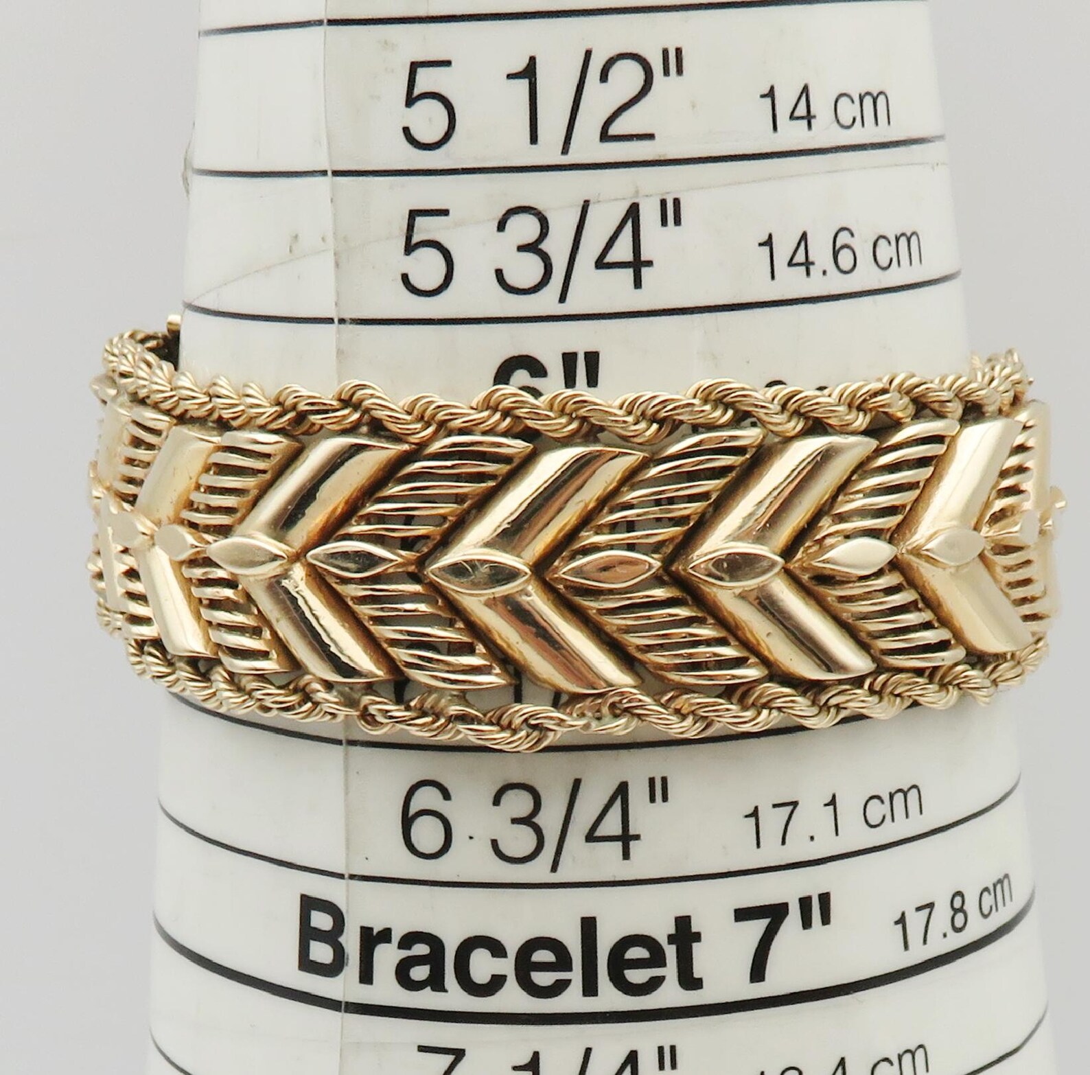 Heavy 14K Solid Yellow Gold Chevron-links Style Chain Bracelet. - Etsy