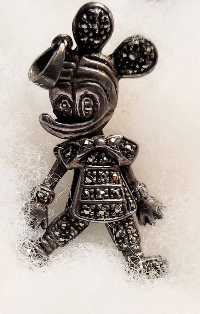 Articulated Magical Mighty Mouse Pendant - Etsy