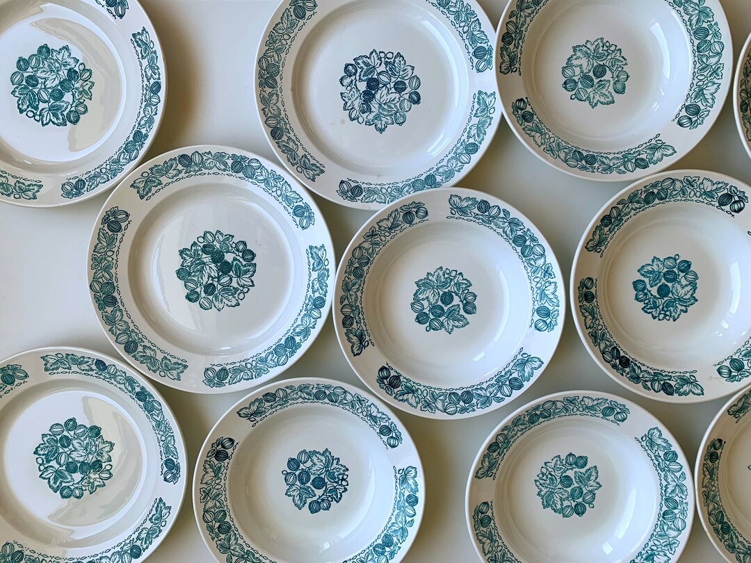 Konakovo Soviet Plates Dinner Plates USSR Gooseberry - Etsy