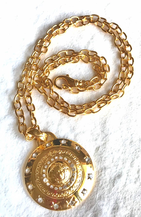 MINT. Vintage Gianni Versace chain necklace with Medu… - Gem