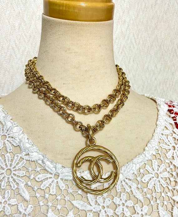 Vintage CHANEL nice and heavy chain necklace with twi… - Gem