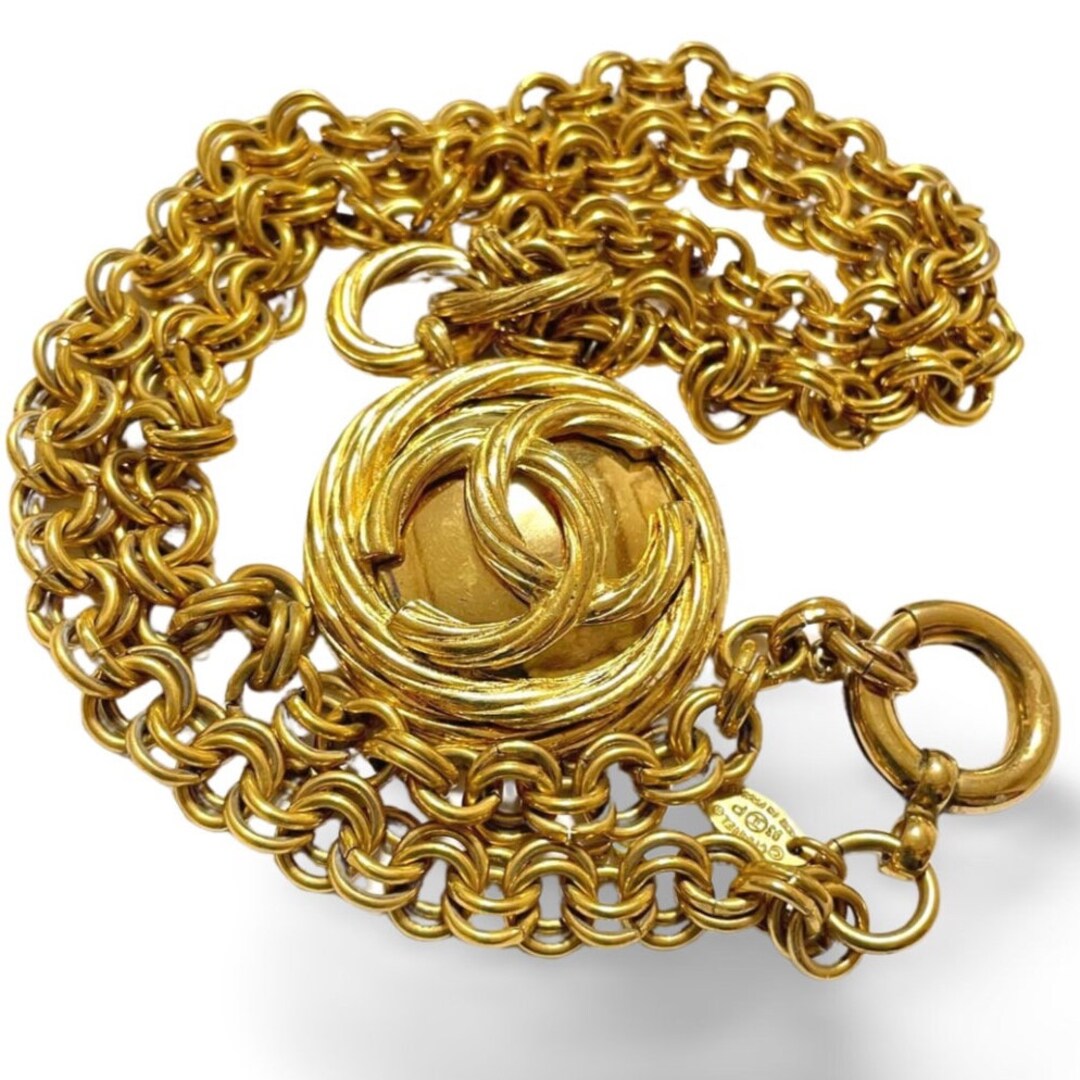 Vintage CHANEL Nice and Heavy Chain Necklace With Round Twisted CC and ...