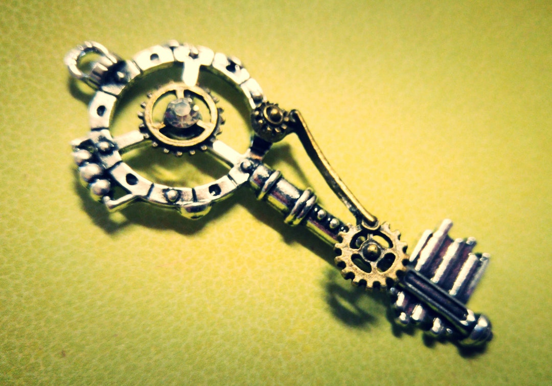 Steampunk Skeleton Key Pendant Gear Key Mixed Metal Antiqued Silver ...