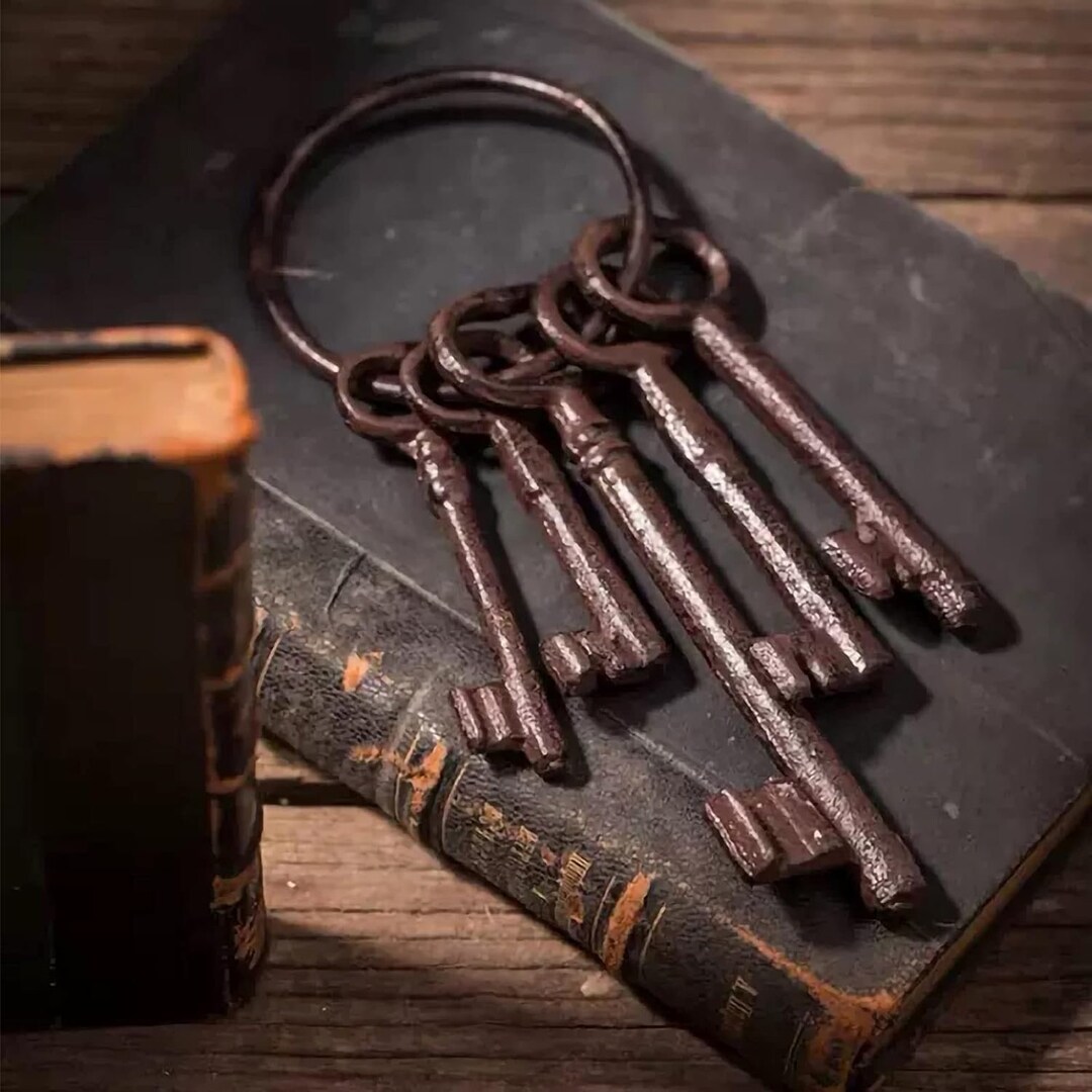 Large Cast Iron Skeleton Keys With Ring Jailers Keys Castle Keys Black ...
