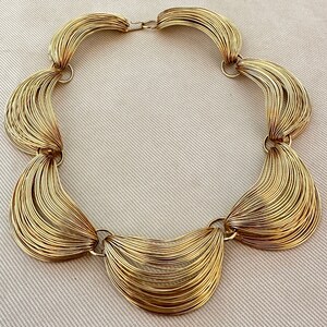 Chic Sculptural Crescent Wire Statement Collar Necklace - Etsy