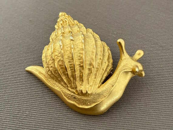 RARE Signed Sculptural Snail Brooch Matte Gold Signed… - Gem