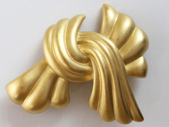 Vintage Monet Pin Matte Gold Gem