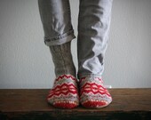 Curly Toe Slippers - Etsy