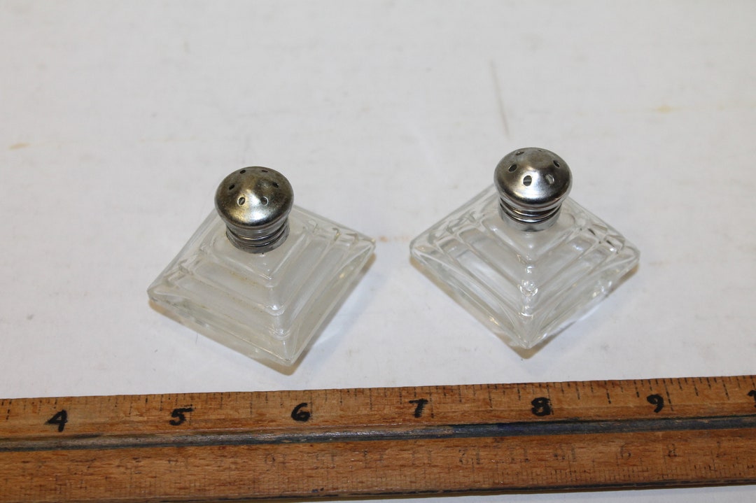 Vintage Irving Rice Pyramid Shaped Salt and Pepper Shakers Metal Chrome ...