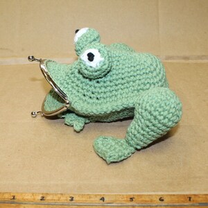 Handmade Crochet Frog Purse Shaped Coin Clasp Pouch Green Brown Toad ...