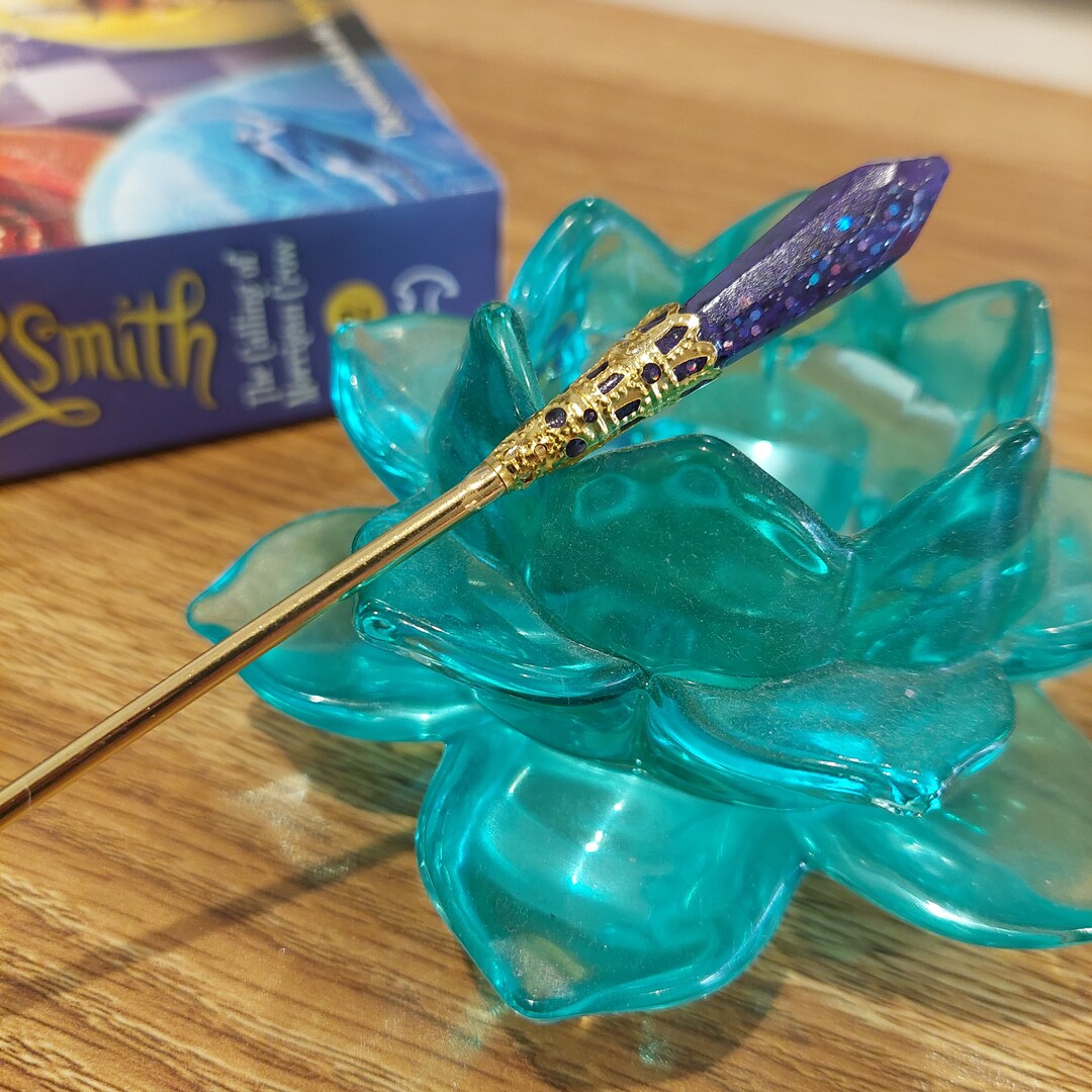 Small Enchanting Fairy Wand, Sparkling Magic for Witches and Warlocks ...