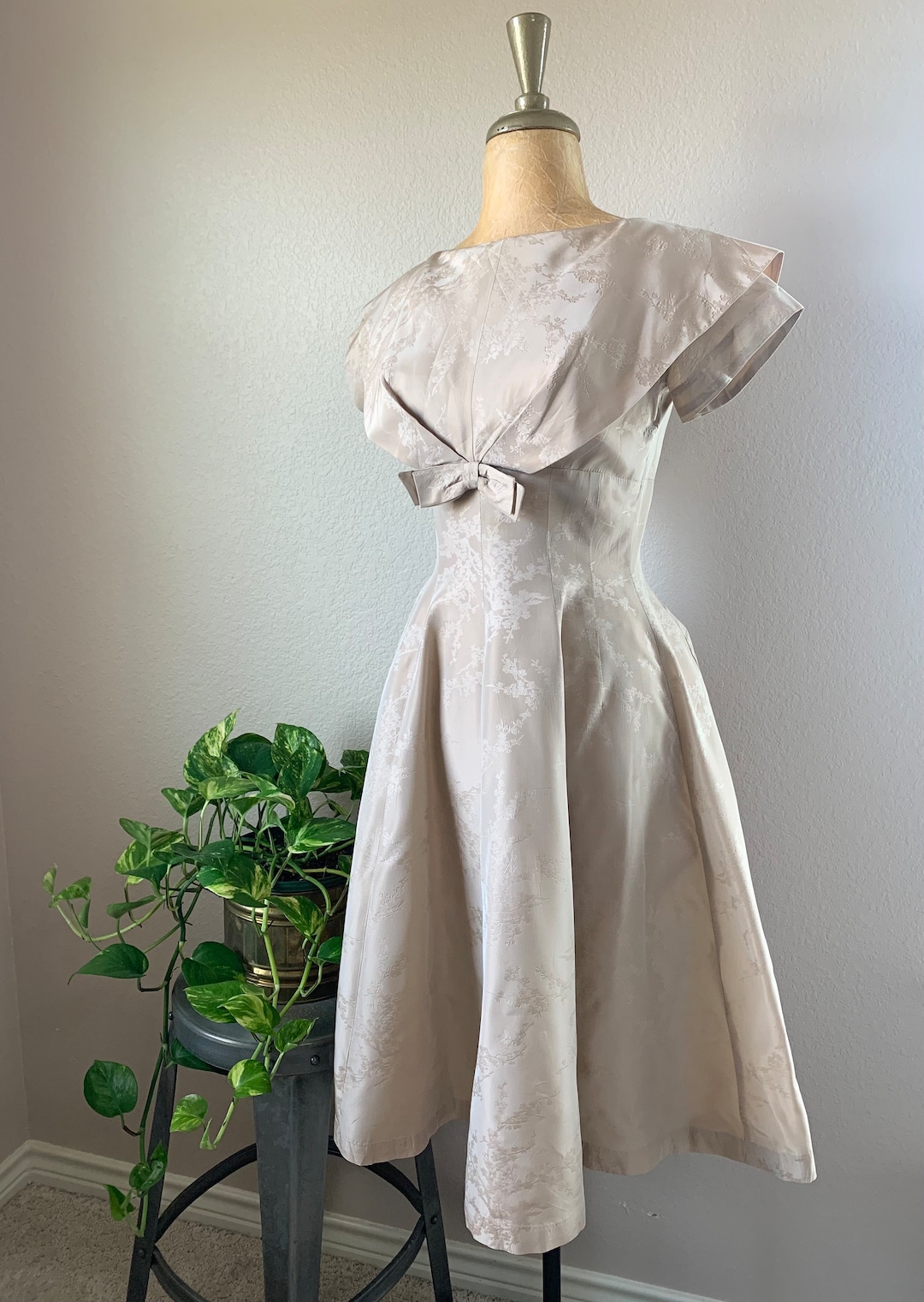 1950s Fit & Flare, Fifties Taupe Cocktail Dress, Taffeta Party Dress ...