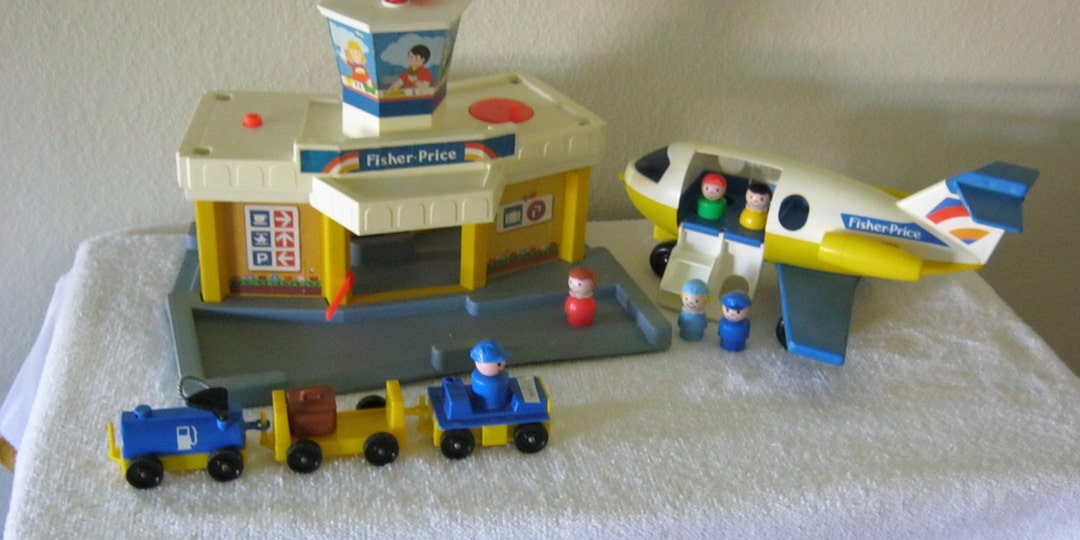 Fisher Price Little People Airport Vintage Jet Plane Cars Little People ...