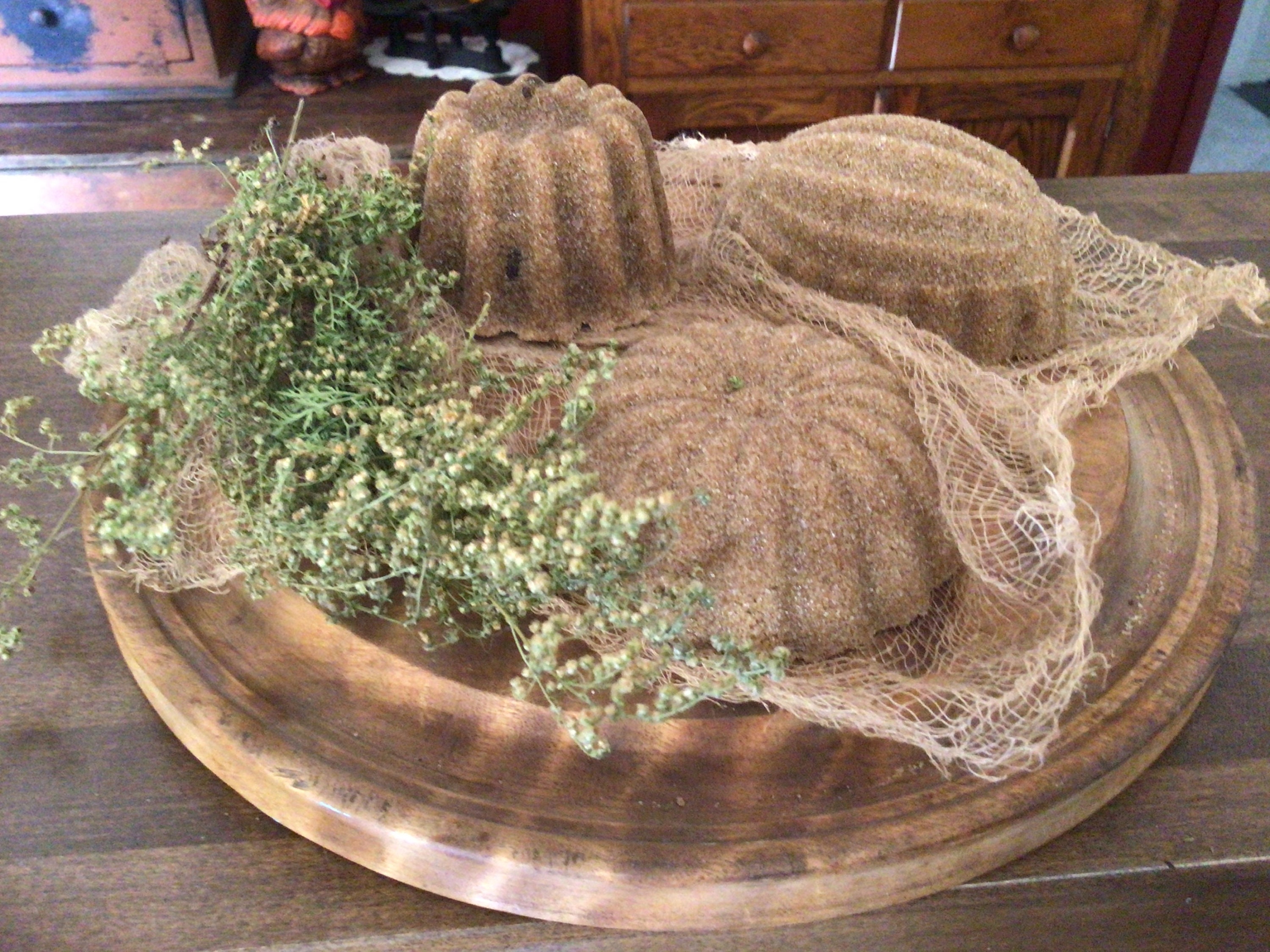 Primitive Early Pantry Tea Bread Sugar Cakes Colonial Decor Farmhouse ...