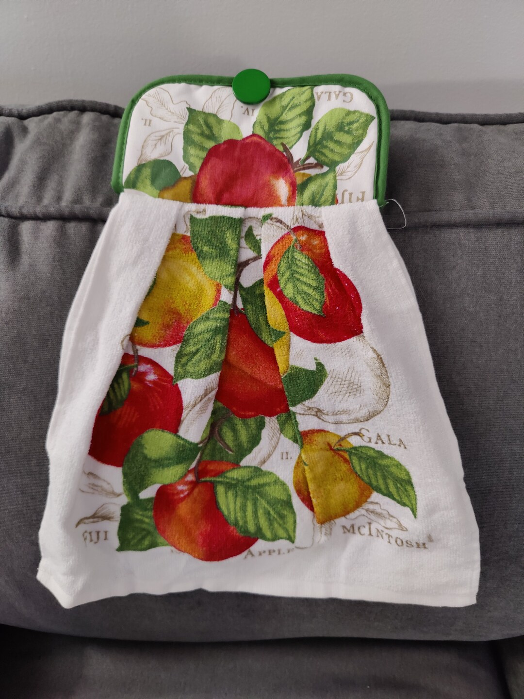 Apples Themed Hanging Kitchen Towel With Matching Potholder Free ...