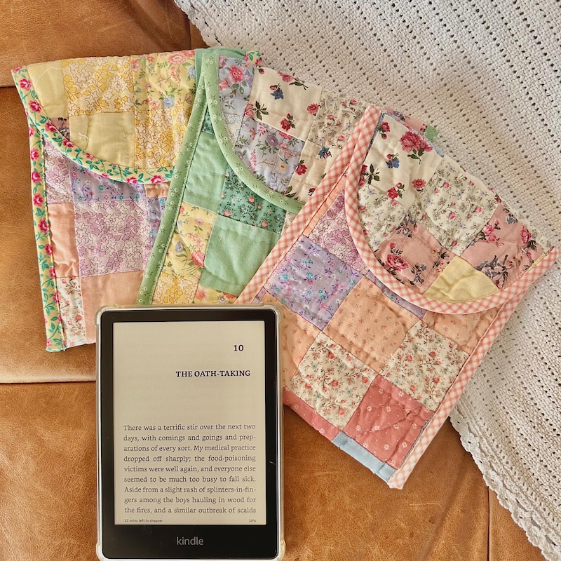 Kindle Sleeve Girl Book - Etsy