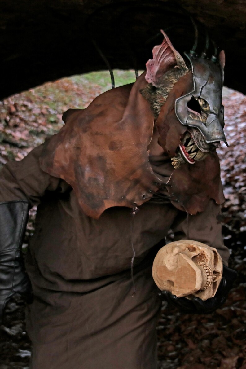 MADE TO ORDER Warhammer Fantasy Skaven Mask With Armor and - Etsy Canada