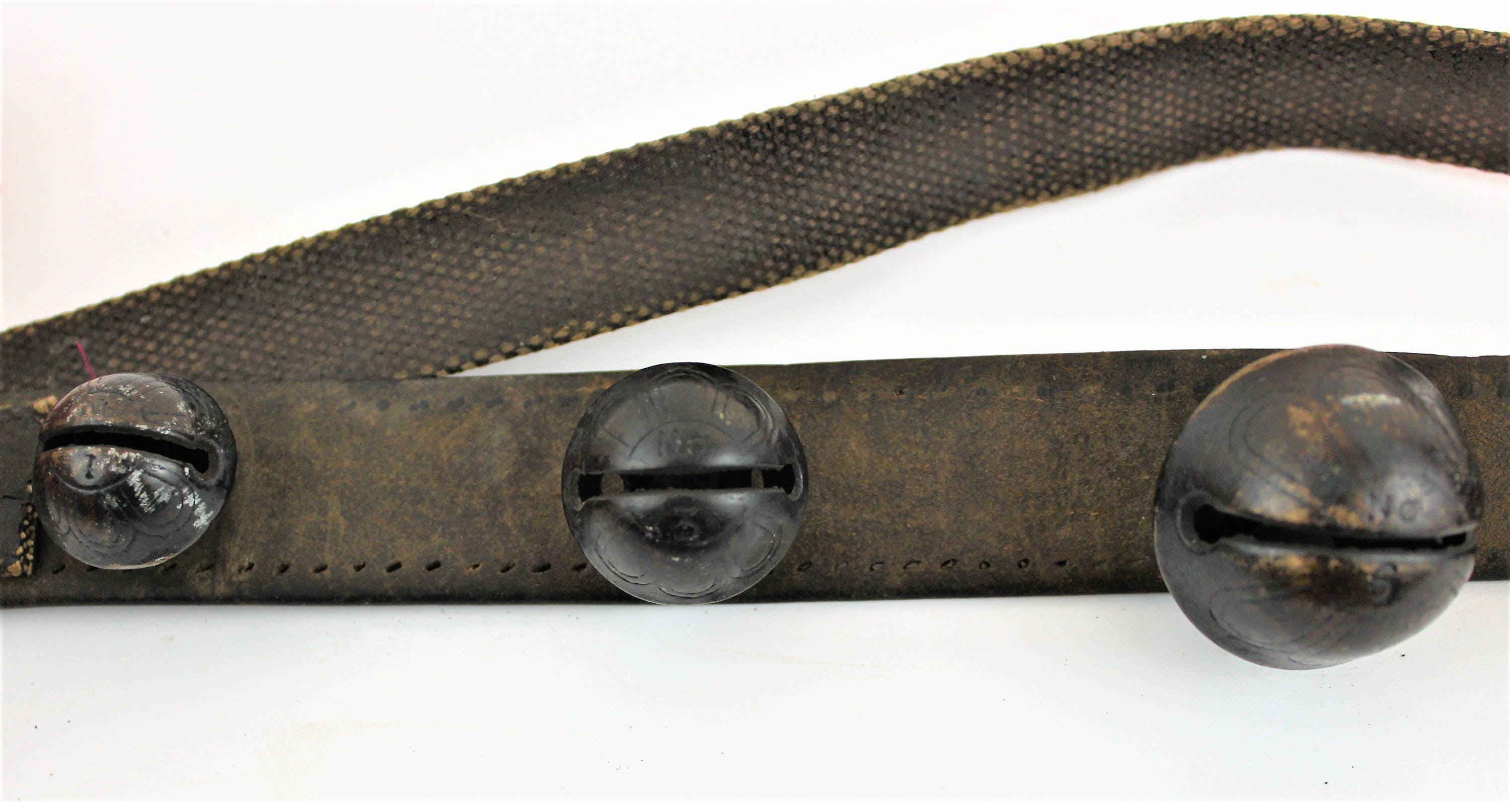 Antique Set of 6 Brass Sleigh Bells, Vintage Solid Brass Sleigh Bells ...