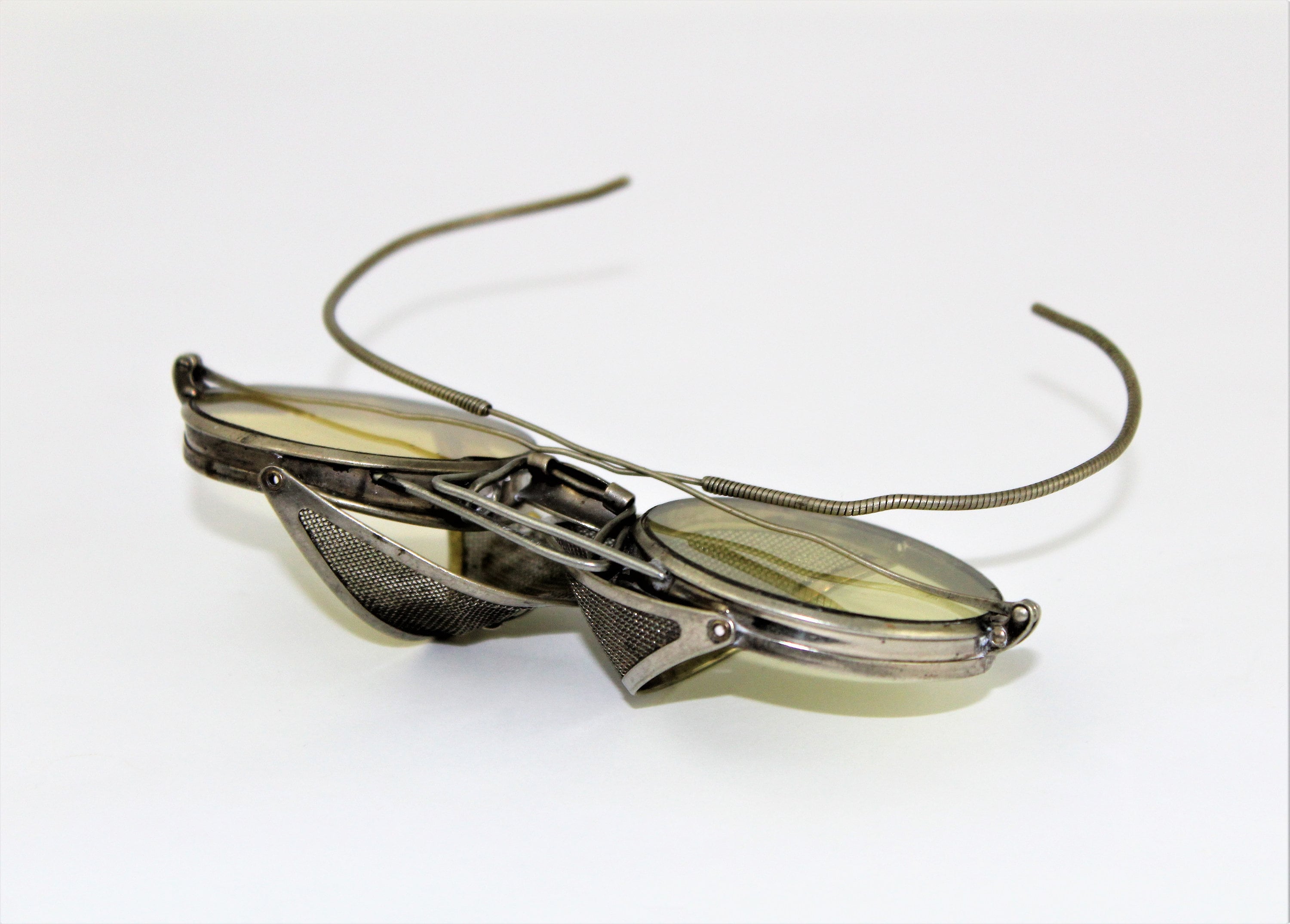 Antique 1917 Pair of Yellow Lens Wellsworth Safety Goggles