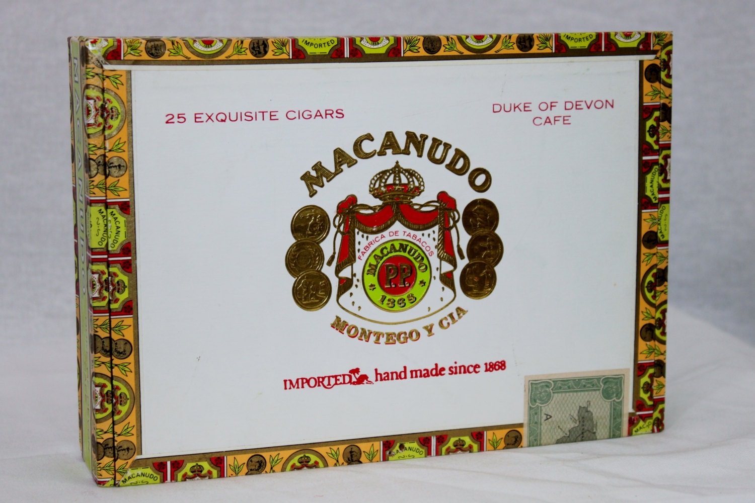 Vintage Macanudo, Duke of Devon Café Wooden Cigar Box, Kingston Jamaica