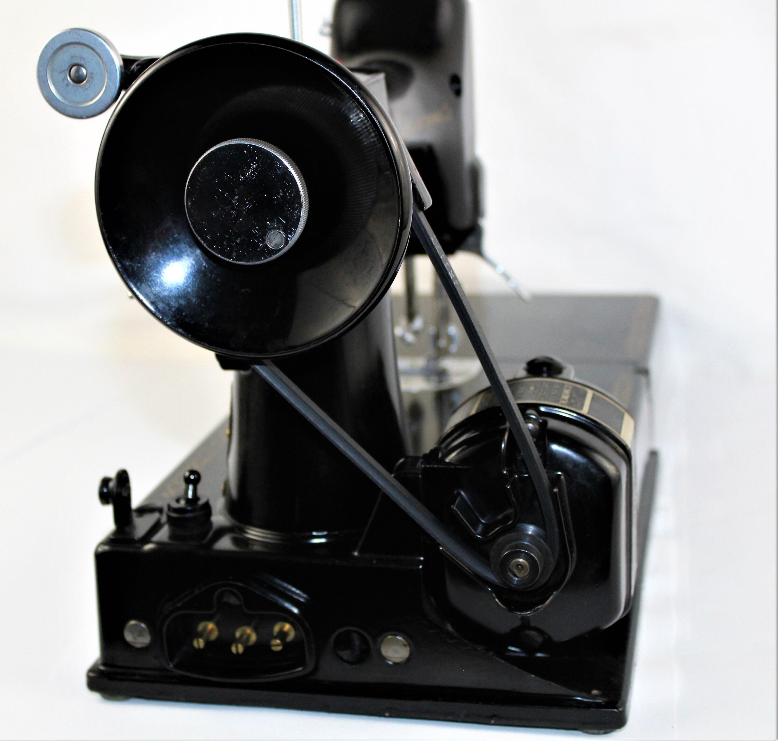 1955 Singer 221 Featherweight Sewing Machine, Cleaned and Serviced