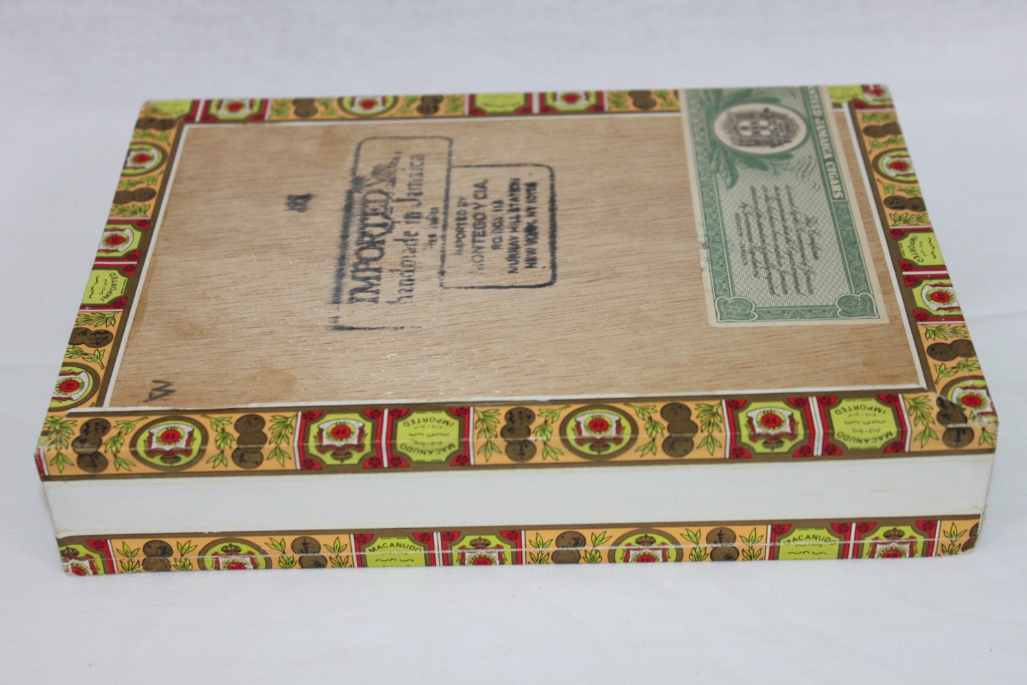 Vintage Macanudo, Duke of Devon Café Wooden Cigar Box, Kingston Jamaica