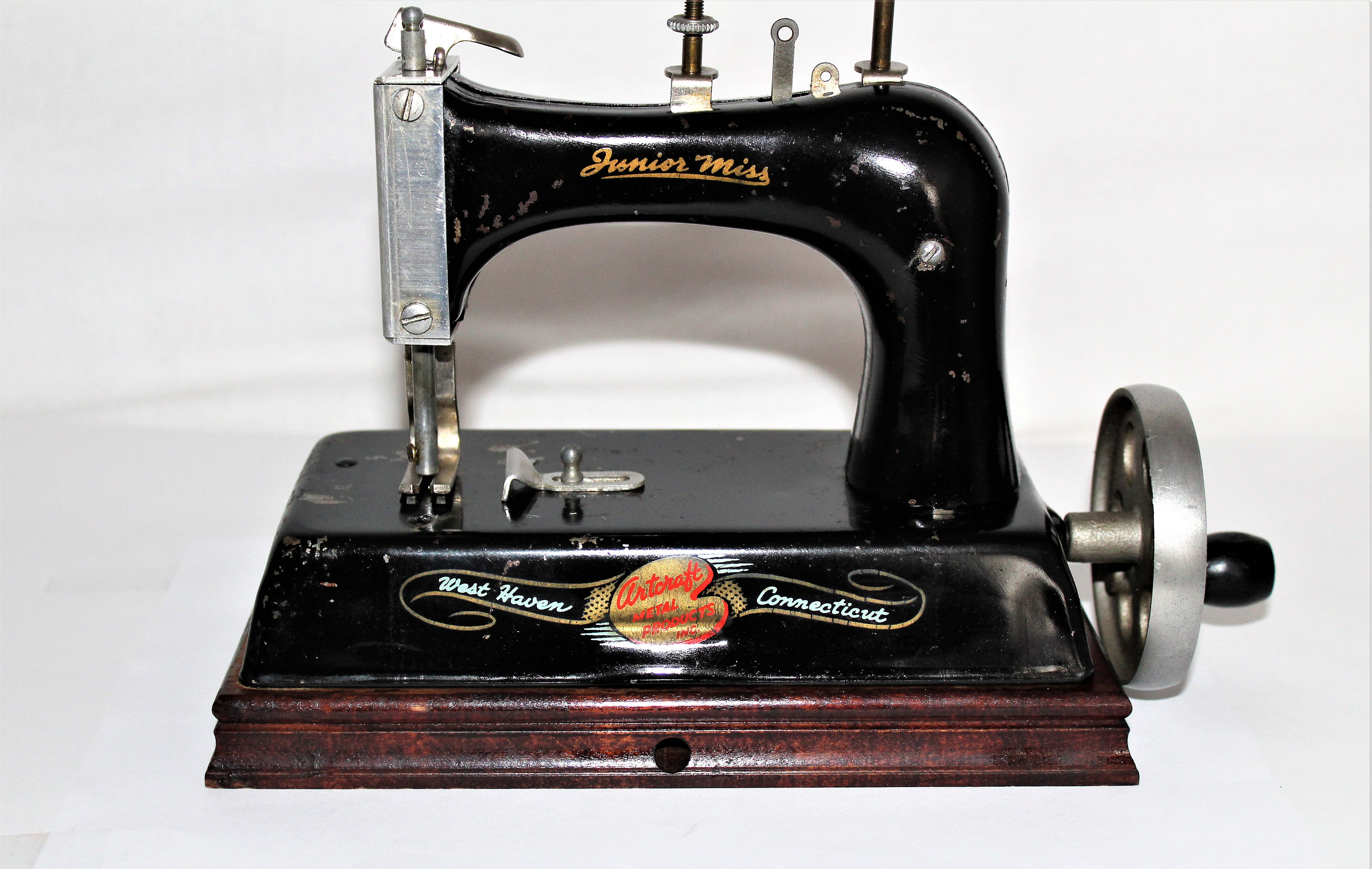 Vintage Sewing Machine, 1940s Junior Miss Sewing Machine