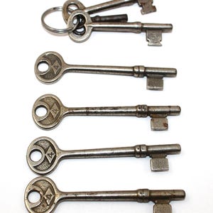 Antique Skeleton Keys, Collection of Antique Keys - Etsy
