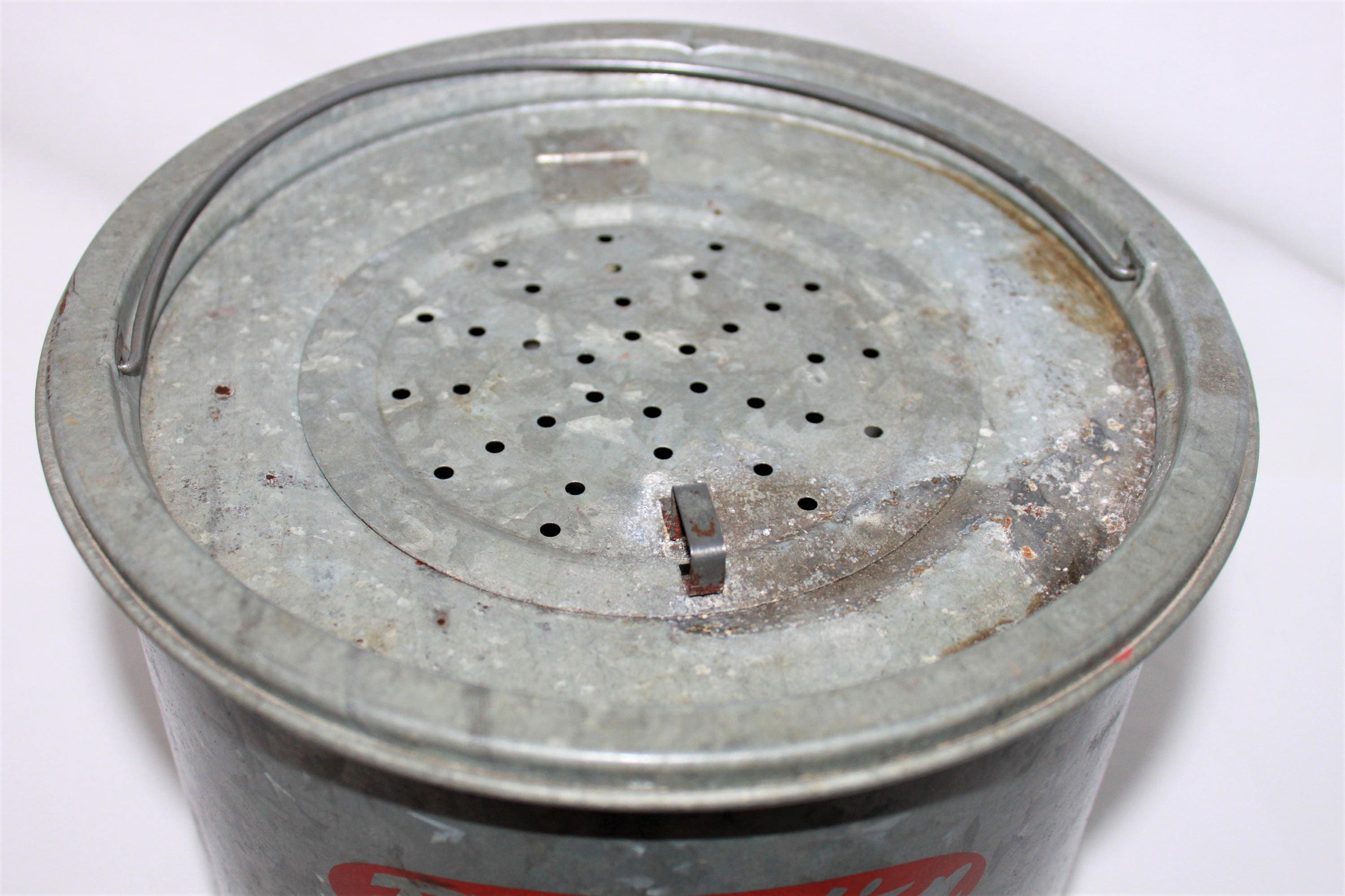 Revelation ''Minnow Life” Floating Minnow Bucket Model V6104 Galvanized ...