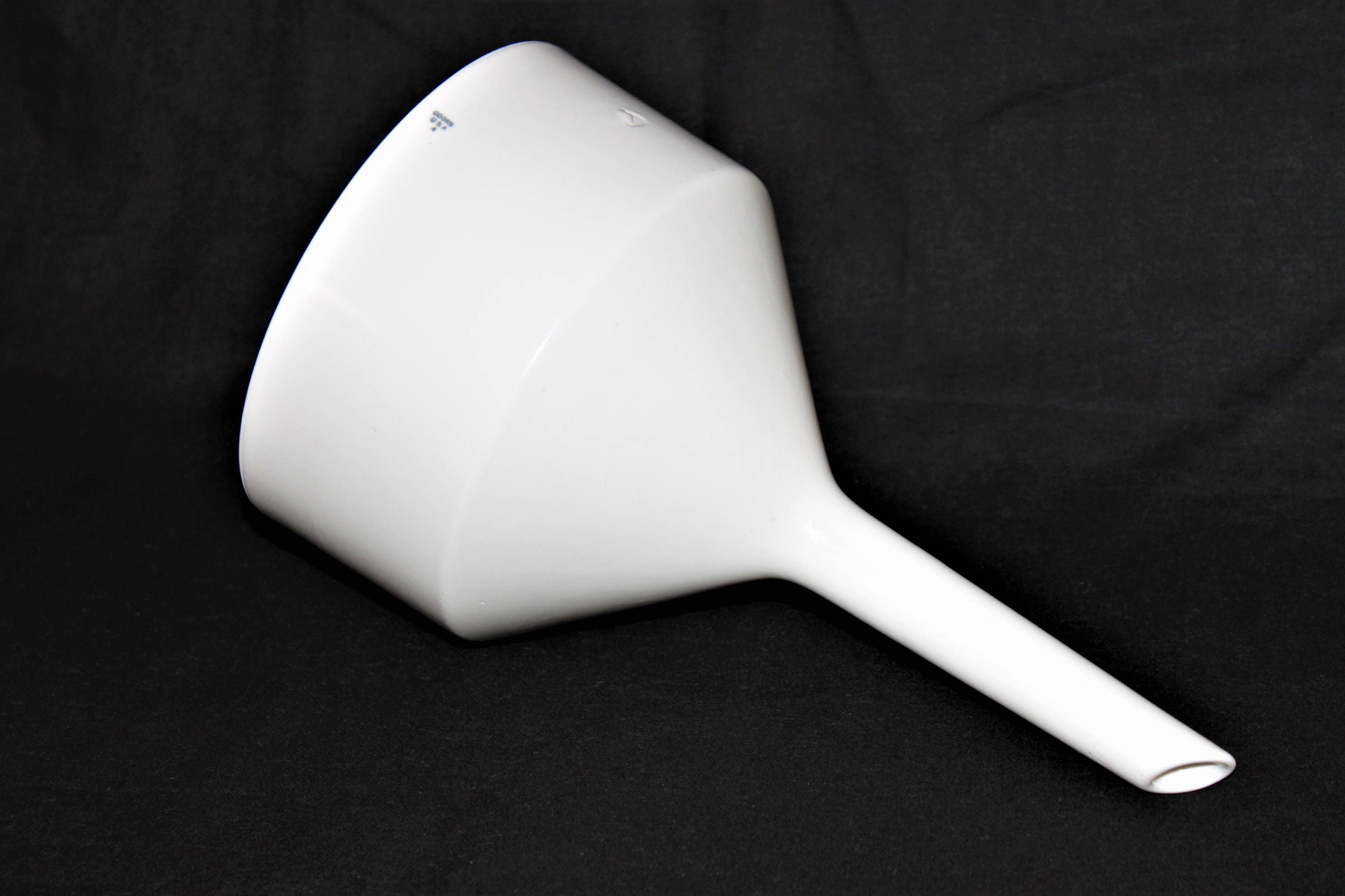 Laboratory Funnel, Coors #4 Porcelain Lab Filter Funnel