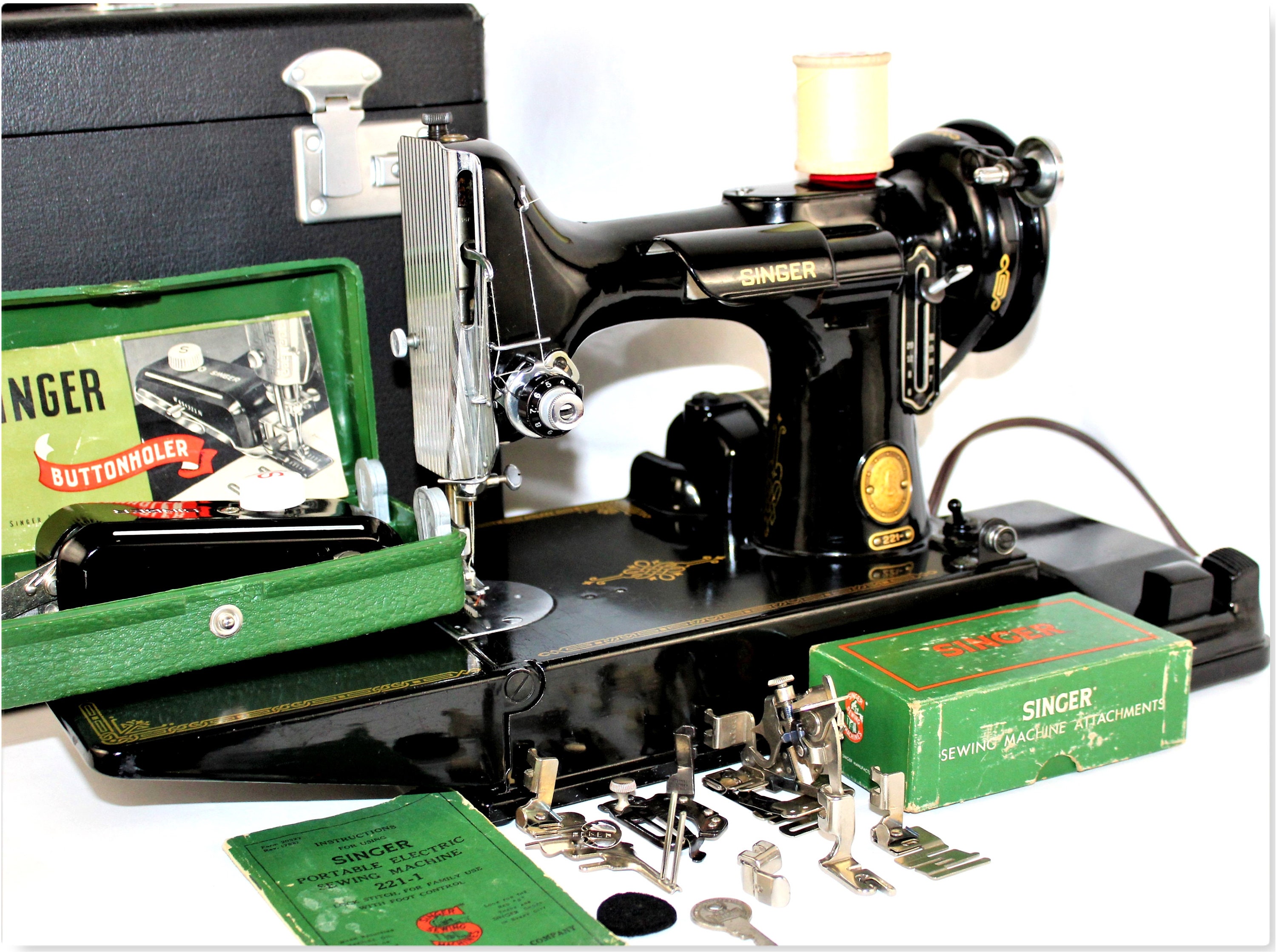 1955 Singer 221 Featherweight Sewing Machine, Cleaned and Serviced