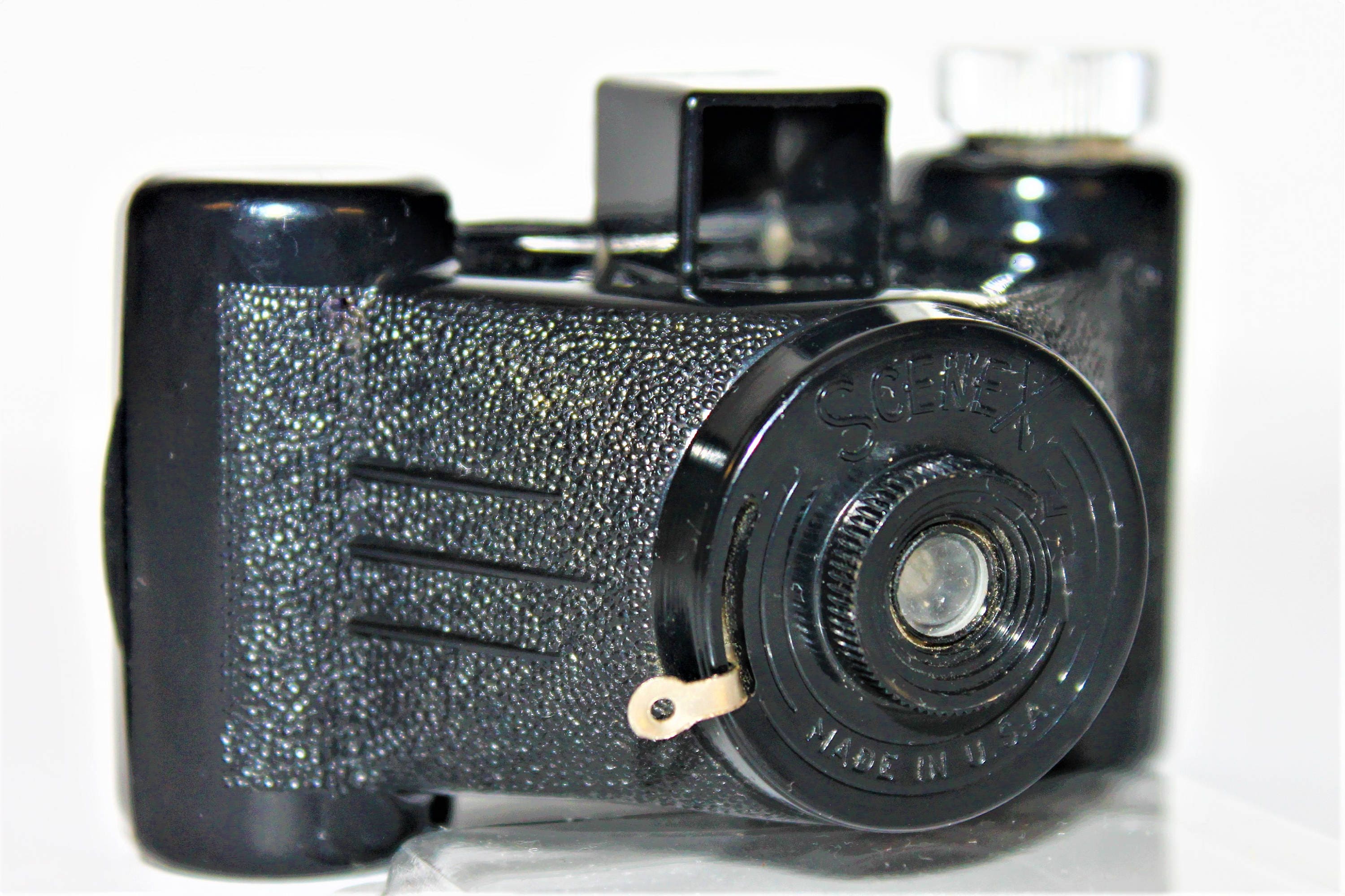 Vintage 1950's Mini Scenex Camera by the Earl Products Co