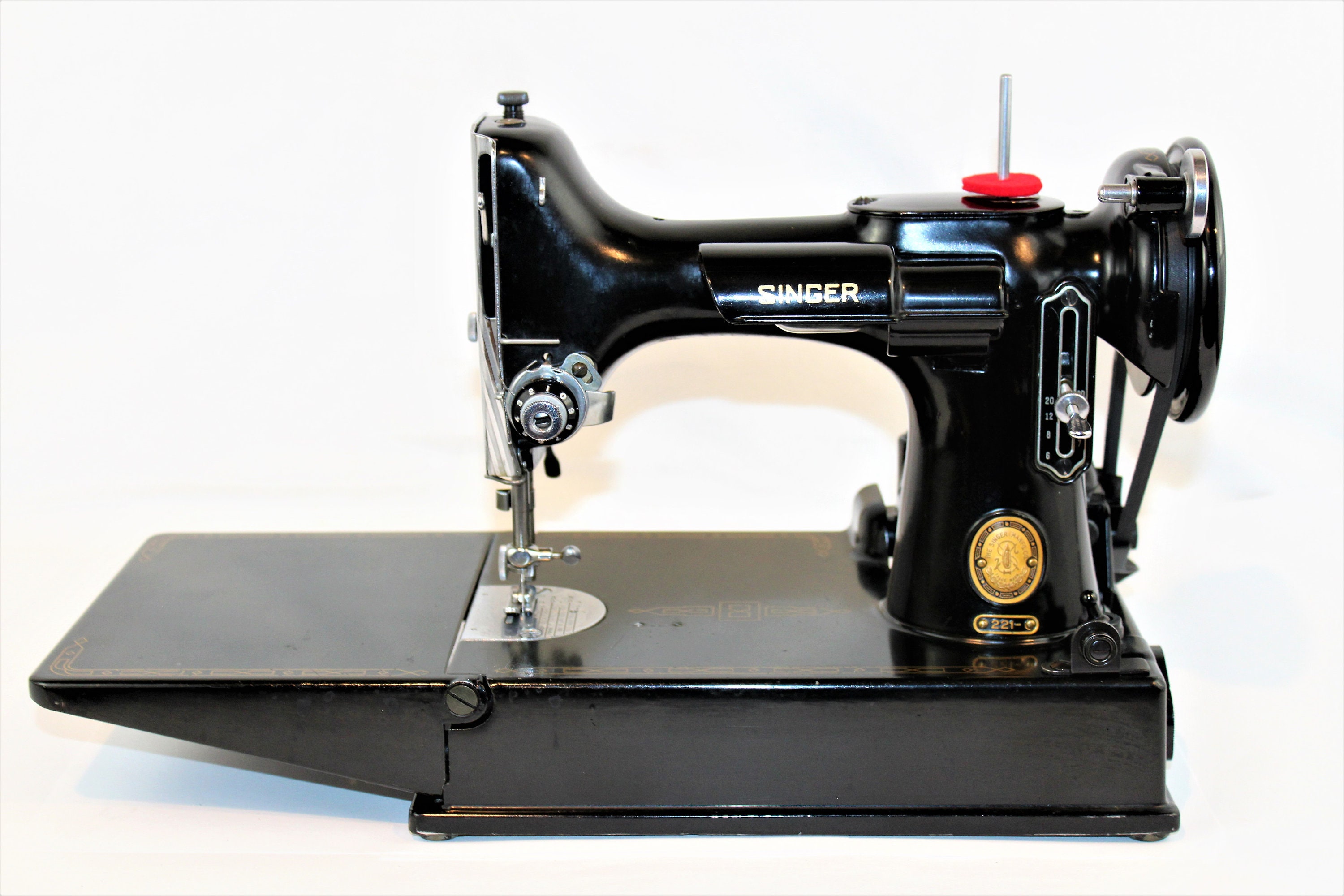 1955 Singer 221 Featherweight Sewing Machine, Cleaned and Serviced