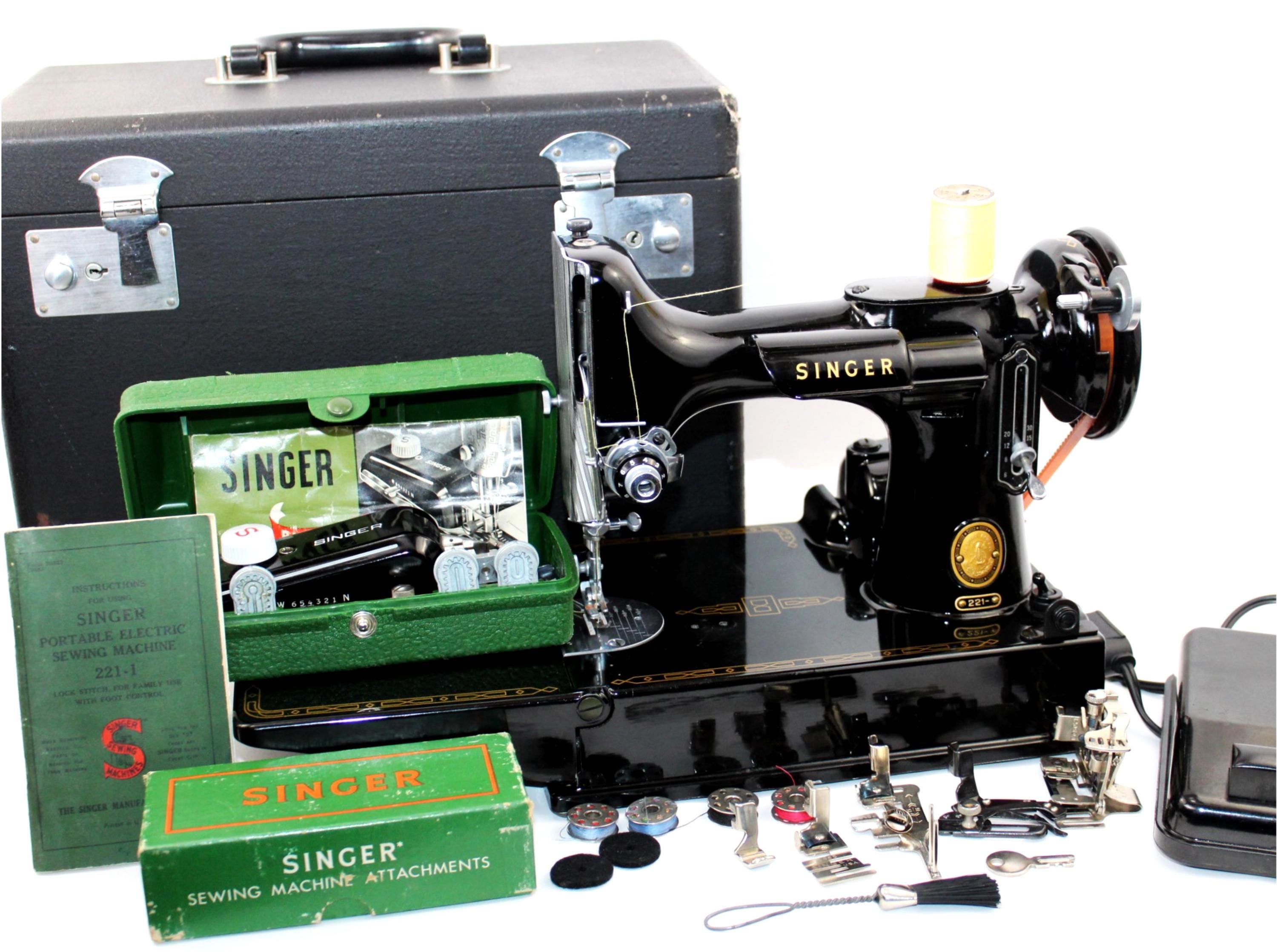 1954 Singer 221 Featherweight Sewing Machine, Cleaned and Serviced