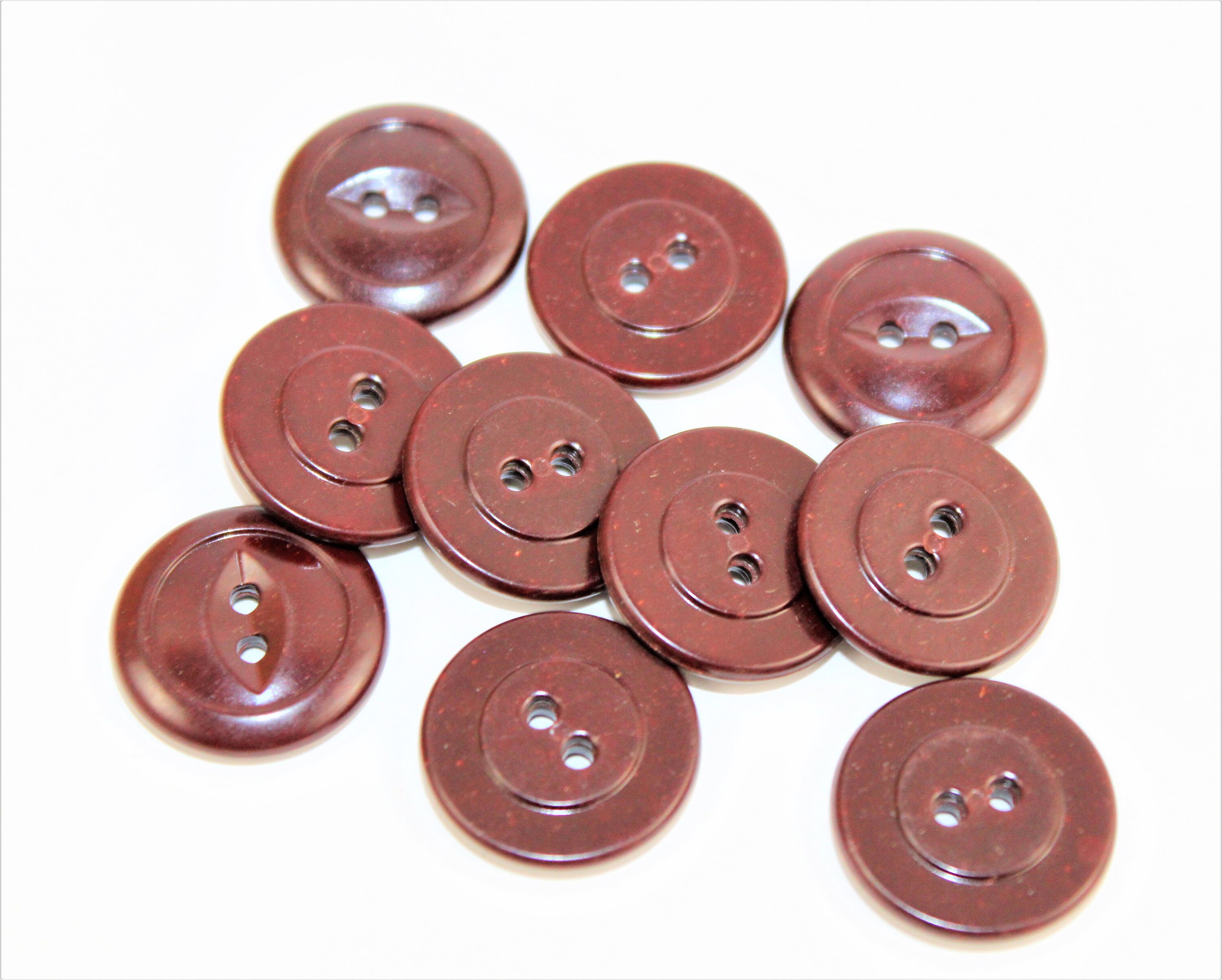 Vintage 3/4” Wine Colored Buttons in a Universal Button Fast & Button ...
