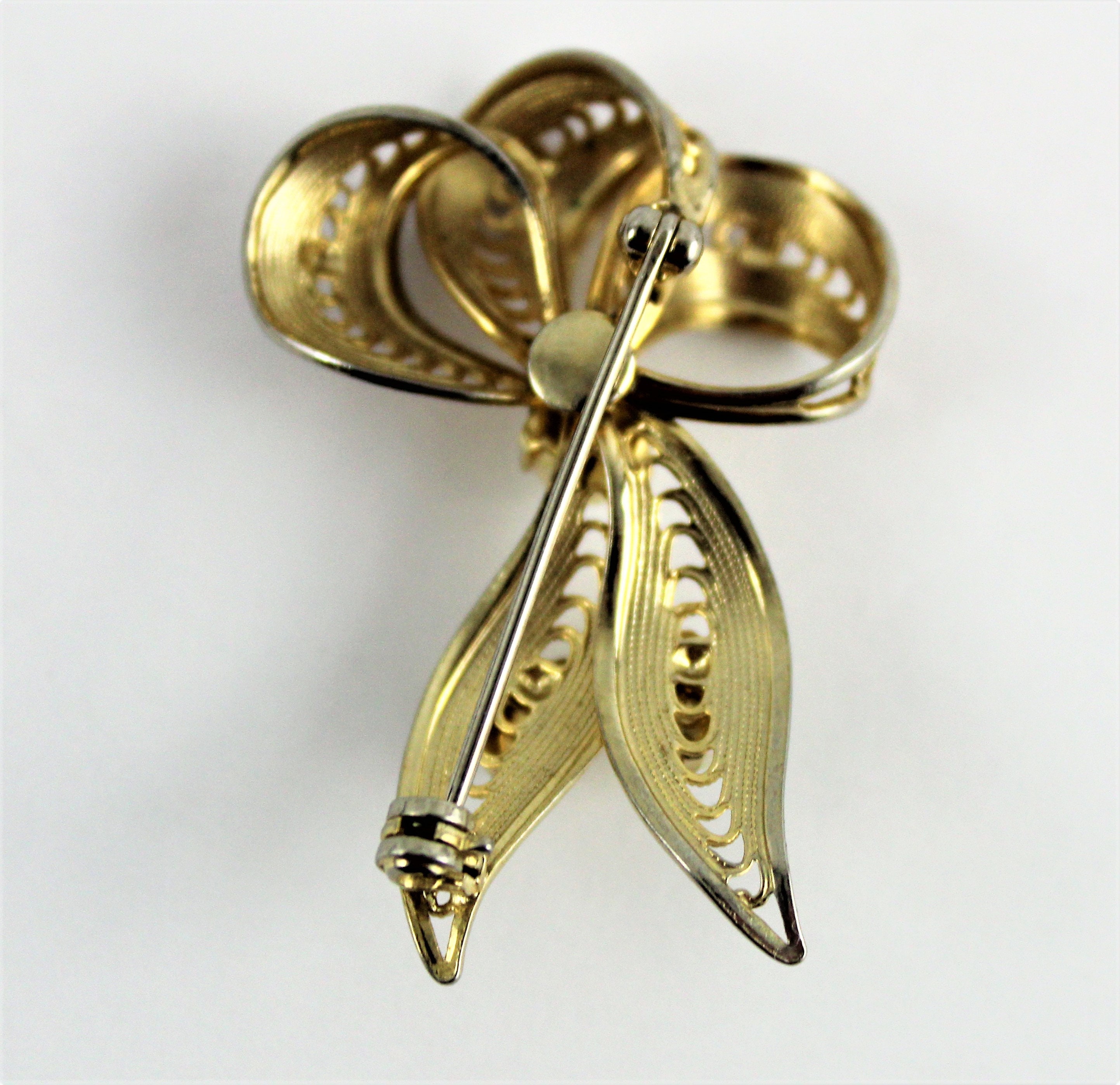 Mid Century Brooch / Ribbon Design Brooch