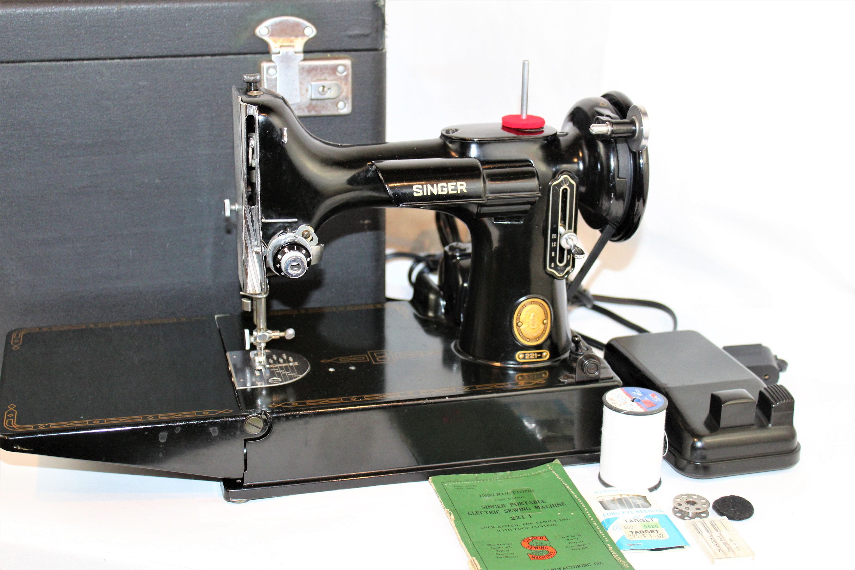 1955 Singer 221 Featherweight Sewing Machine, Cleaned and Serviced
