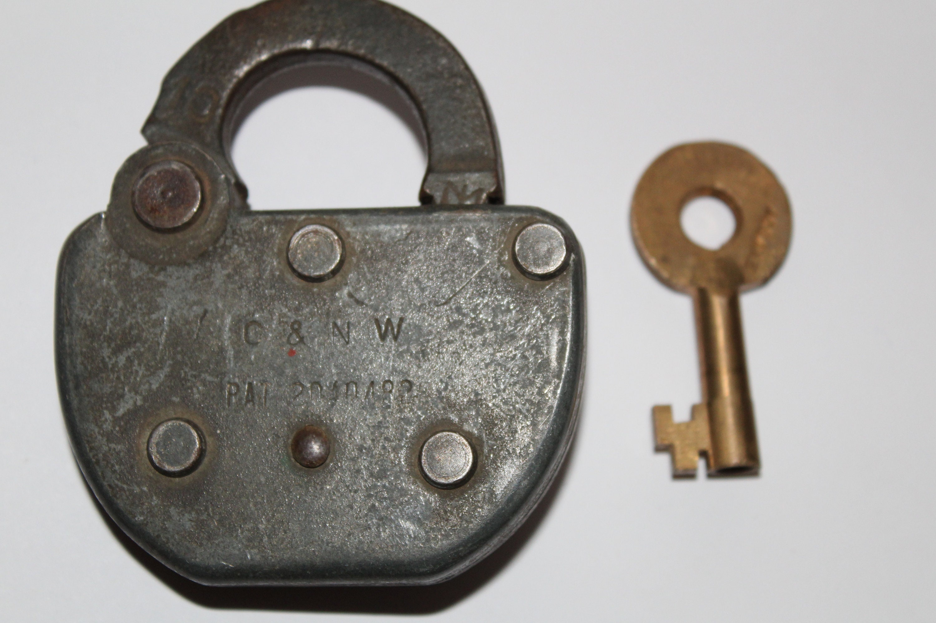 Vintage lock, Chicago & Northwestern Railroad Switch lock with Key, 1944