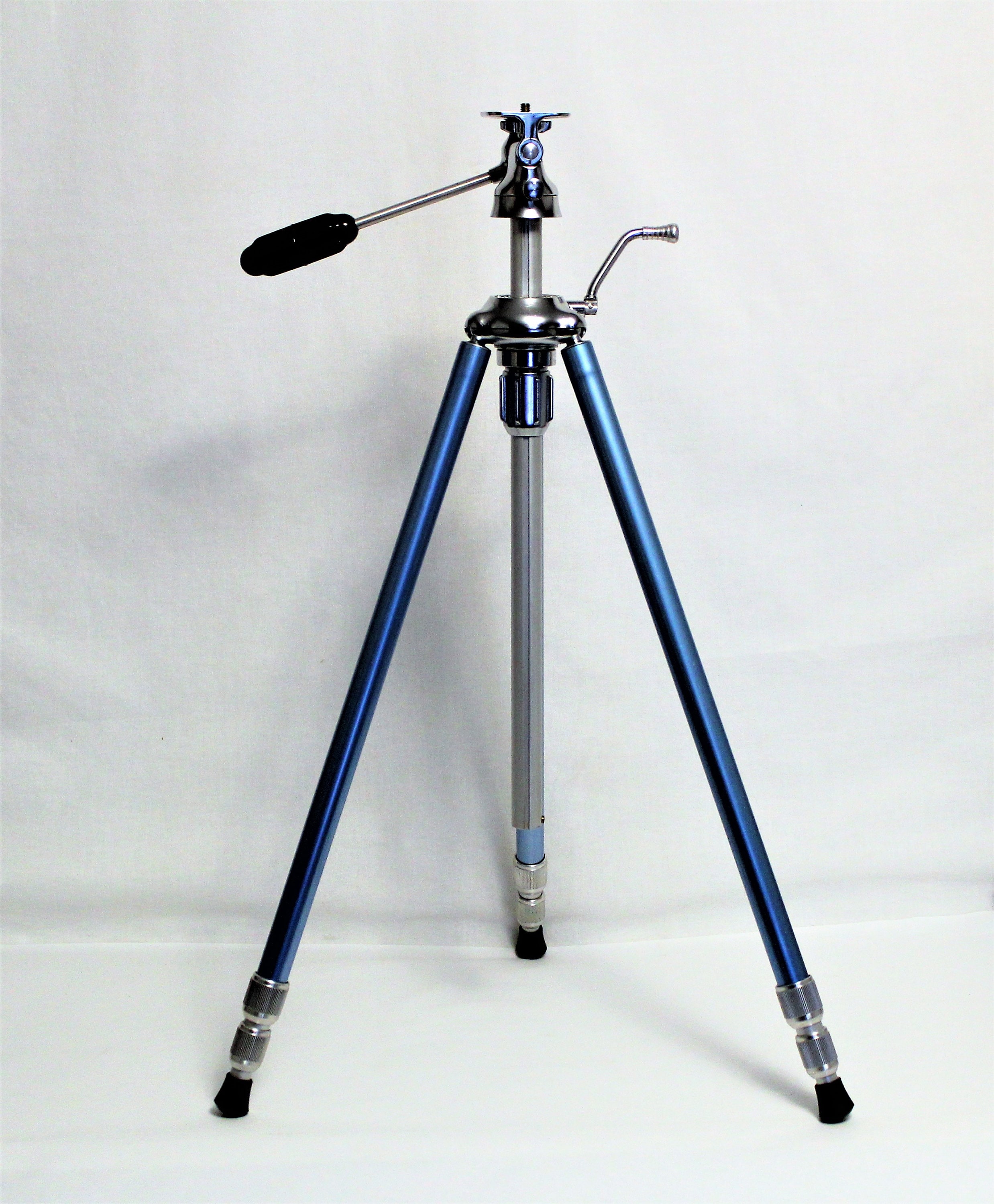 Vintage Camera Tripod, Hollywood Tripod Tower made by Pagliuso Eng.Co.