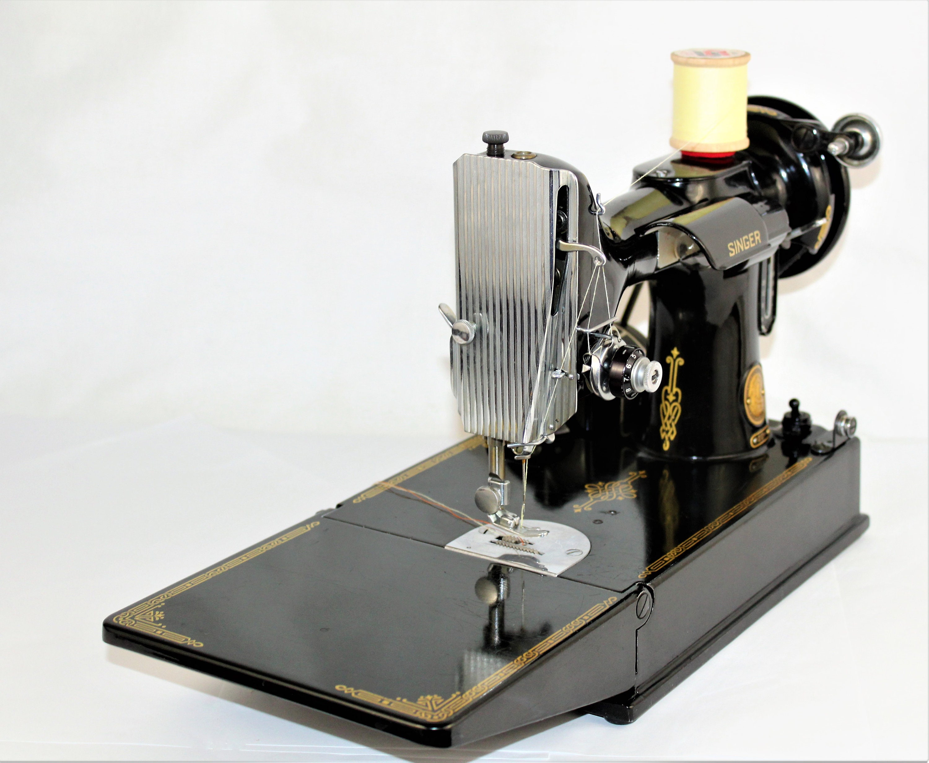1955 Singer 221 Featherweight Sewing Machine, Cleaned and Serviced