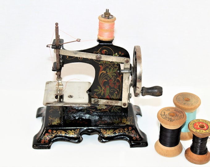 Antique Toy Sewing Machine, Muller Model 2, Hand Crank Sewing Machine ...