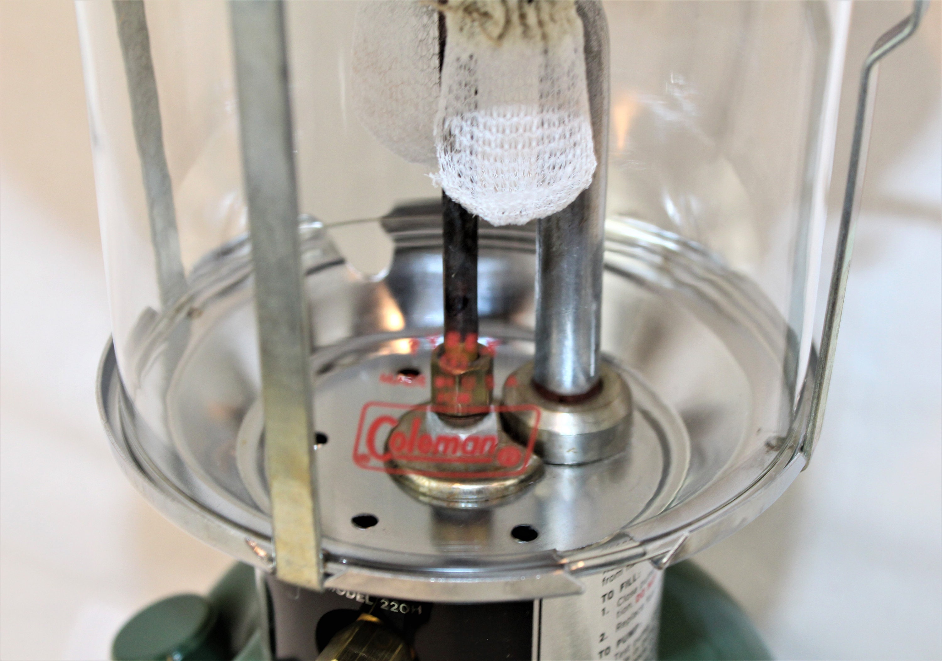 1973 Green Coleman 220H Lantern, Camping Lantern 1973 Green Coleman 220H Lantern, Camping Lantern
