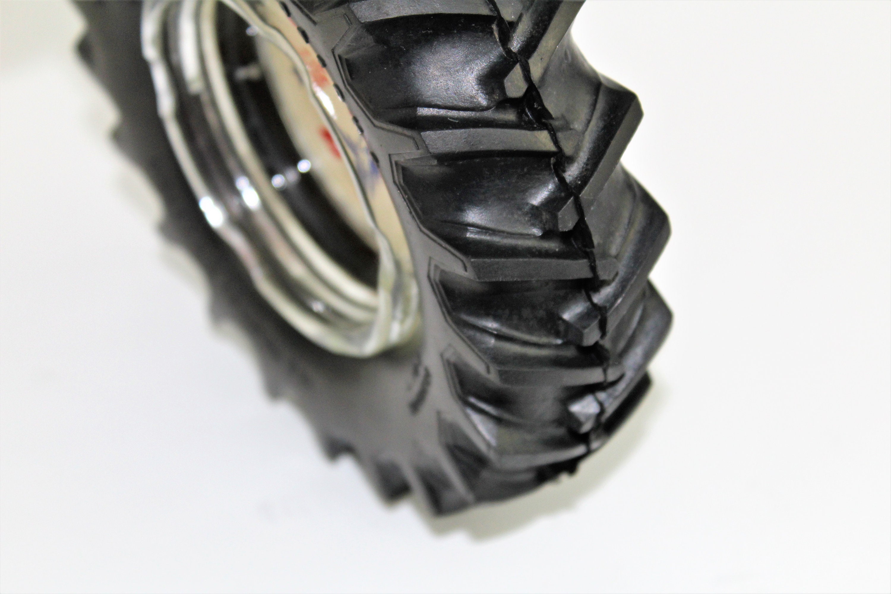 Vintage 1976 Firestone Tractor Tire Ashtray