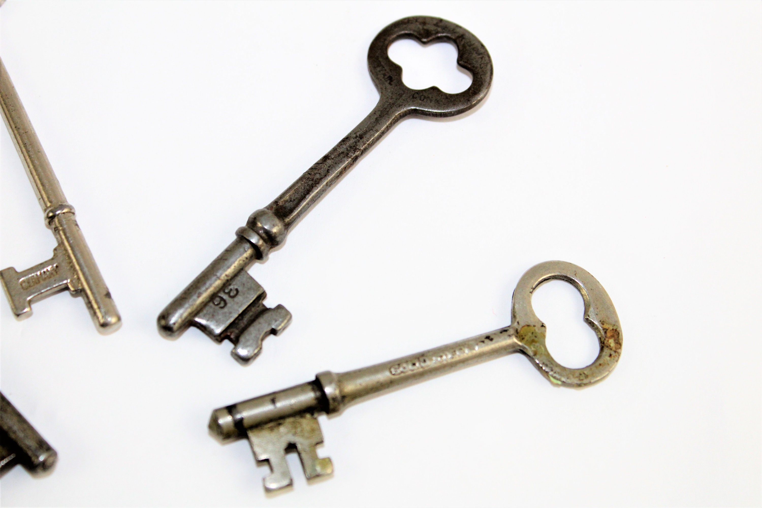Antique Skeleton Keys Old House Keys