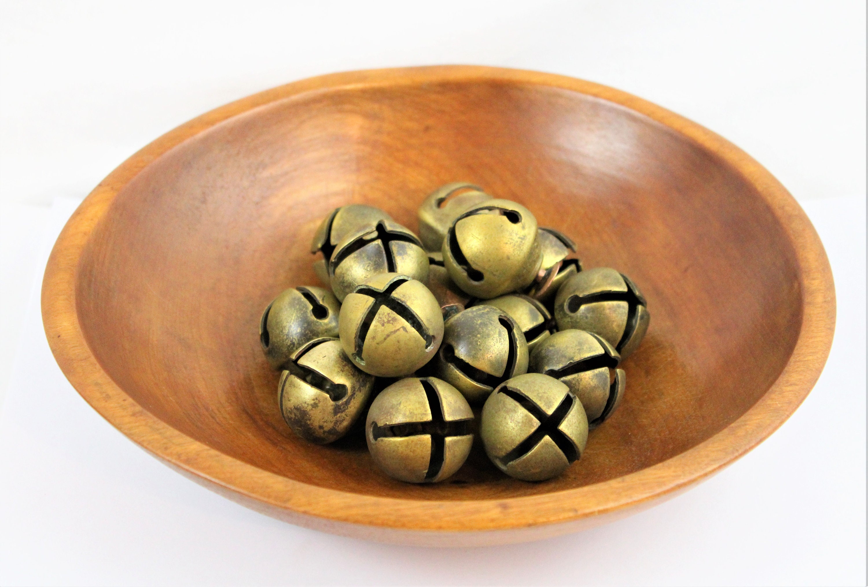 Antique Sleigh Bells, 16 Brass Sleigh Bells with Wooden Bowl, Christmas ...