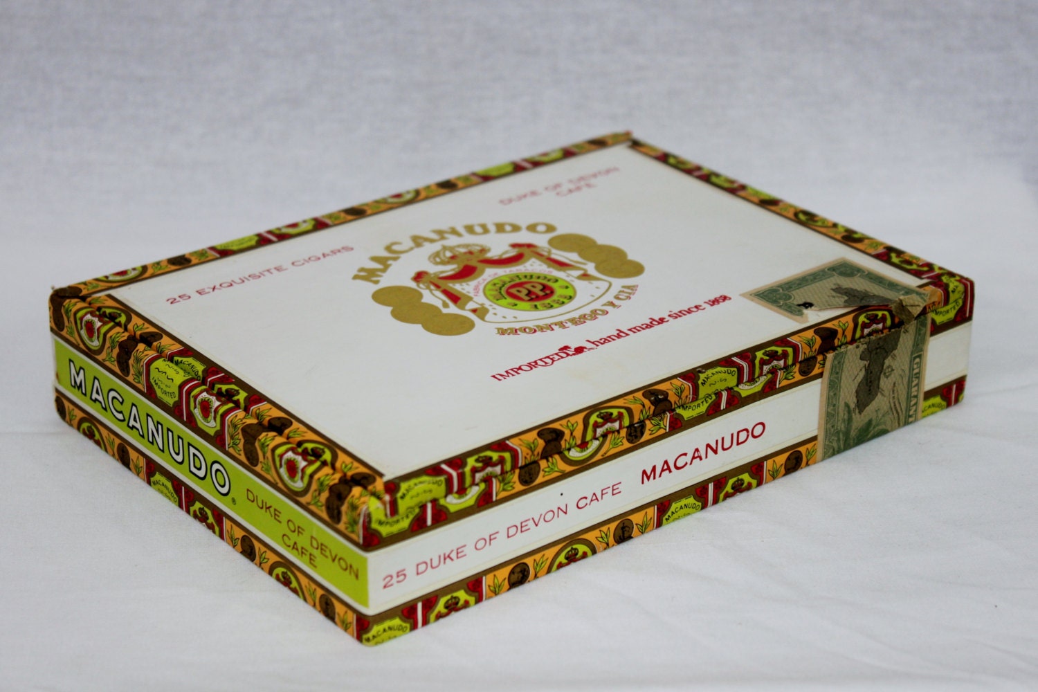 Vintage Macanudo, Duke of Devon Café Wooden Cigar Box, Kingston Jamaica