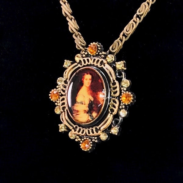 Portrait Pendant - Etsy