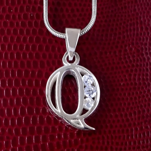 Q Necklace - Etsy
