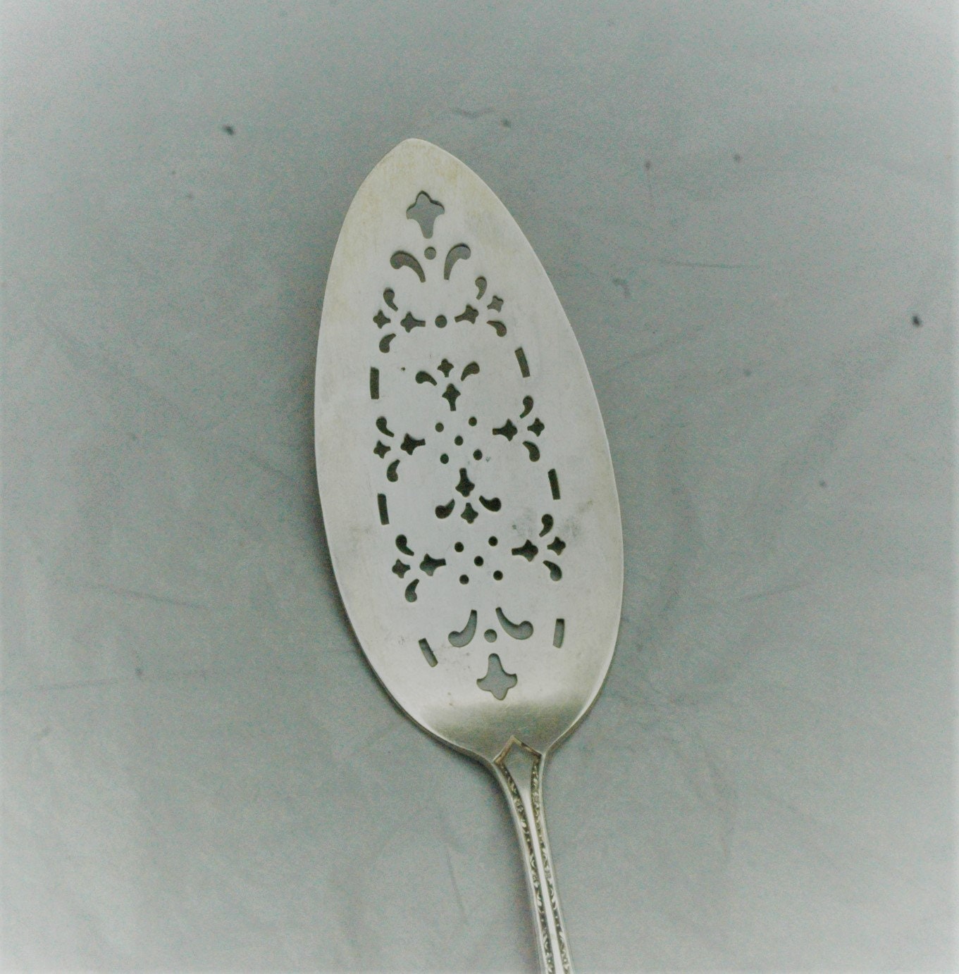 Vintage Gee-esco Glastonbury Silver Plate Pie Server...queen Bertha ...
