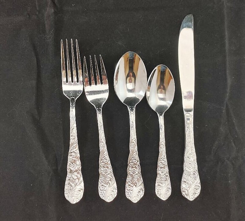 Collecting Vintage Sterling Silver And Silverplate Tableware HobbyLark ...